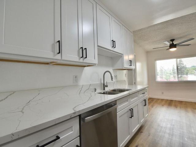 5440 2 Bedroom Apartment for Rent at 5440 Quakertown Ave, Los Angeles, CA 91364 Woodland Hills Warner Center