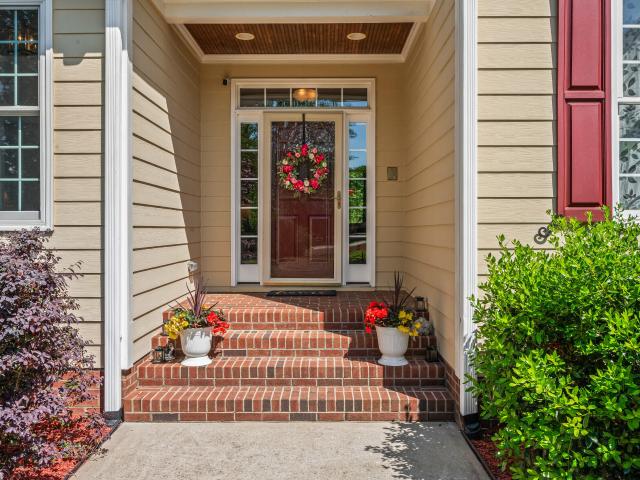 5441 Maggie Run Lane