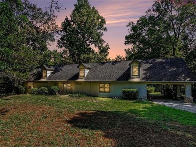 5441 Alexanders Lake Rd SW, Stockbridge, GA 30281
