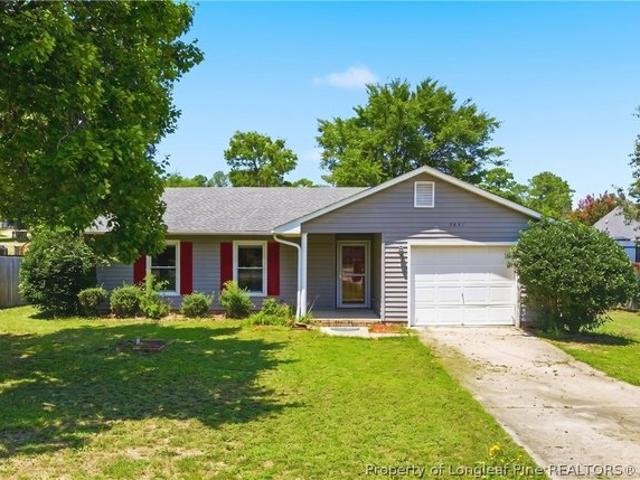 5441 Archer Rd, Hope Mills, NC 28348