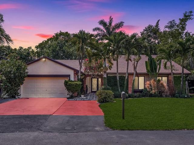 5441 SW 155th Pl, Miami, FL 33185