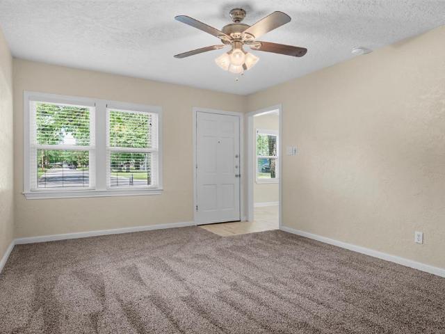 5441 Thomas Lane