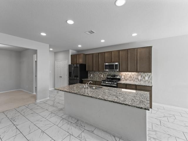 5443 Grand View Drive