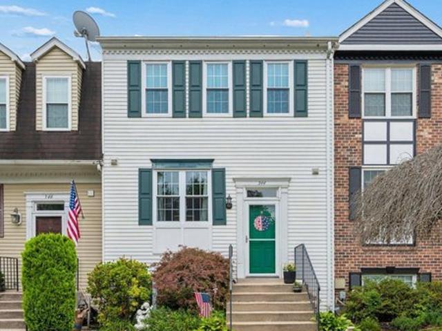544 Congressional Dr, Westminster, MD 21158