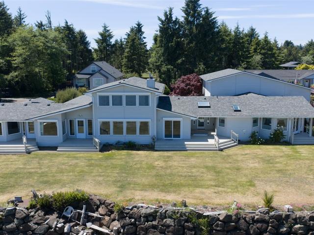 544 Chinook Avenue SE