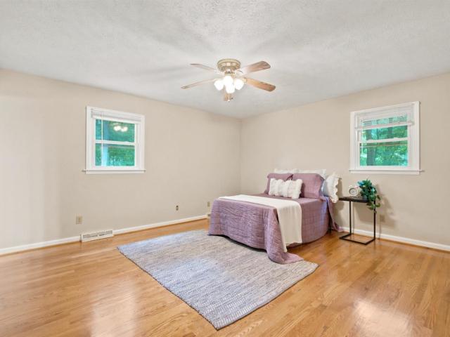 544 Clearview Circle