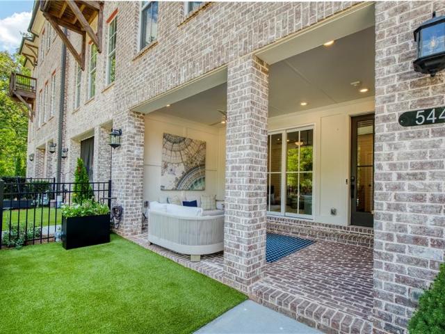 544 Clover Lane