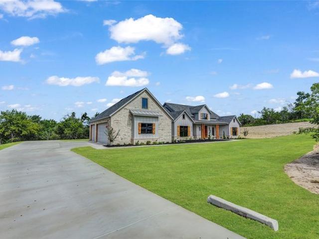 544 Aermotor Loop, Weatherford, TX 76085