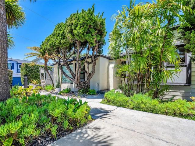 544 Glenneyre St. 7