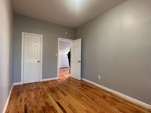 544 Grove St /NORTHEAST GROVE STREET NJ LLC 3 Bedroom Apartment for Rent at 544 Grove St, Irvington, NJ 07111