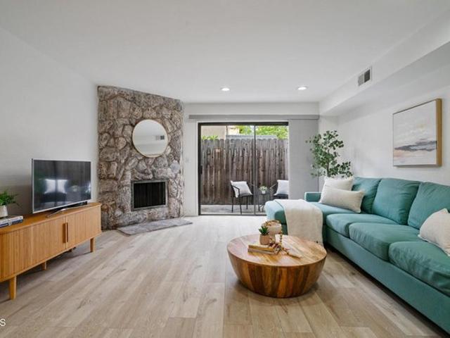 544 E Magnolia Blvd Apt D, Burbank, CA 91501