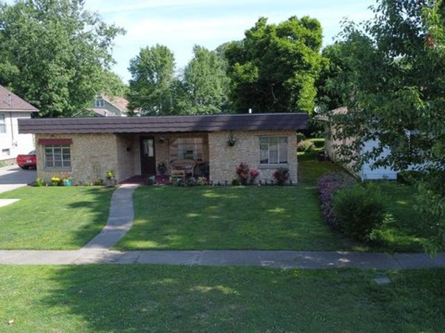 544 E Mulberry St, Watseka, IL 60970