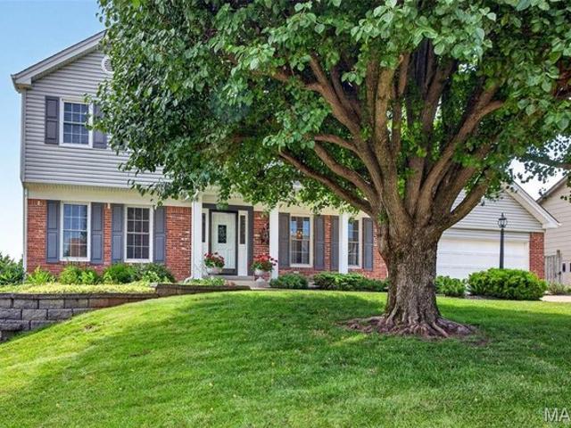 544 Highfield Dr, Saint Charles, MO 63304