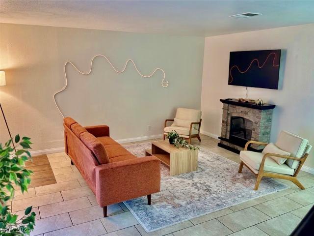 544 Oakbrook Ln, Las Vegas, NV 89169 | MLS #2742 | Compass