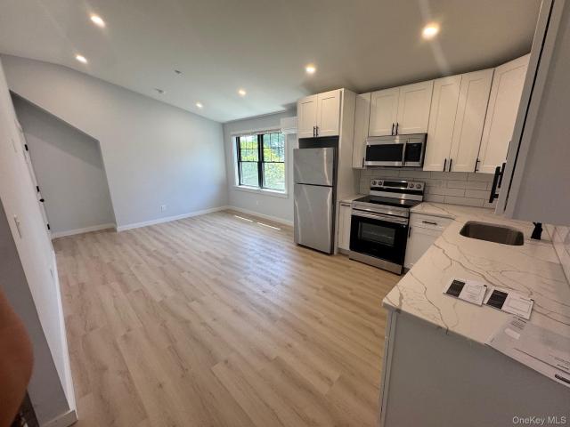544 Locust Avenue 3A