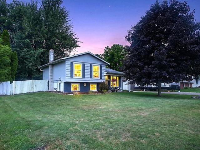 544 Maitland Dr, Horton, MI 49246
