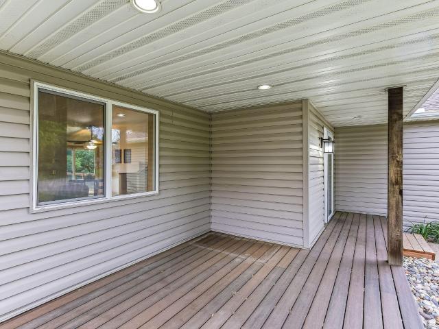 544 Maple Knoll Way NW