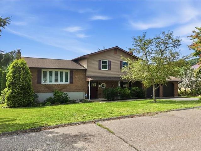 544 Maple St, Pottsville, PA 17901