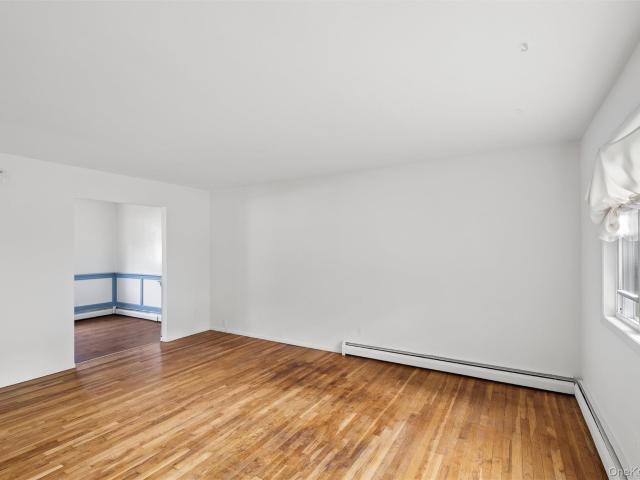 544 Park Avenue