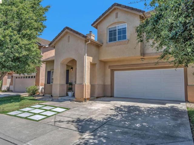 544 Pine Creek Cir
