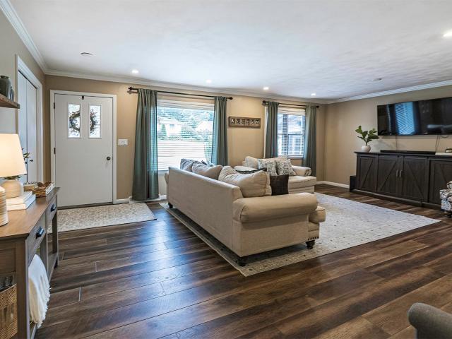 544 W 57TH Street