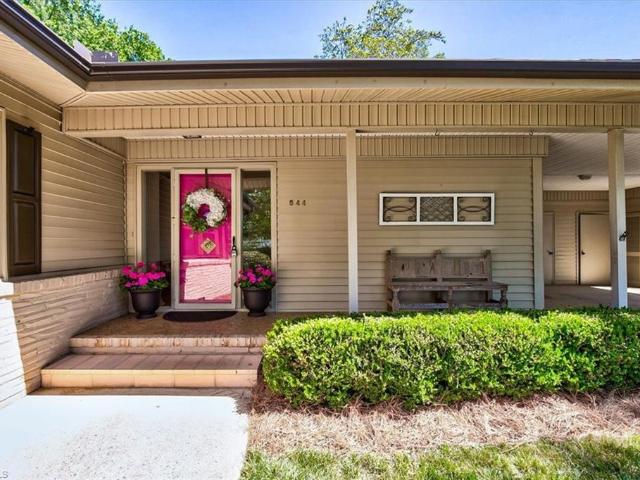 544 Woodvale Drive