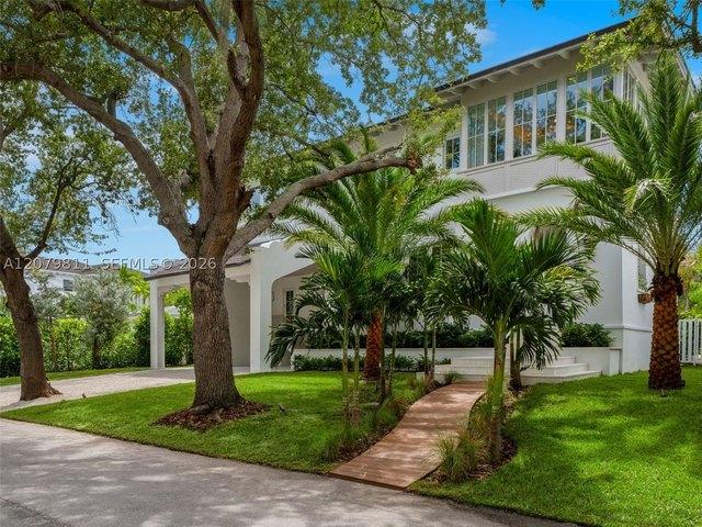 544 Warren Ln, Key Biscayne, FL 33149