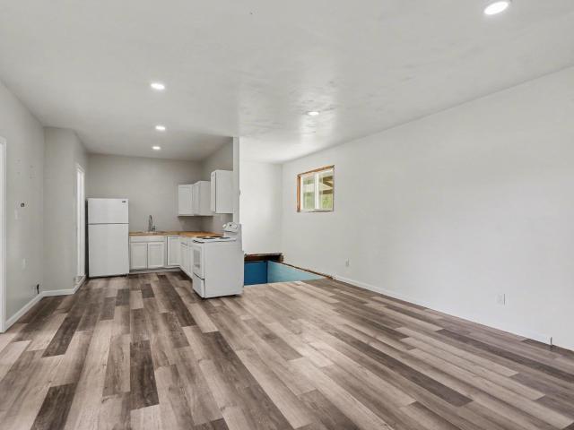 5454 N River Road