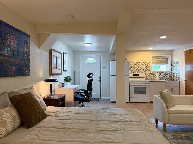 5454 Canal Boulevard # E