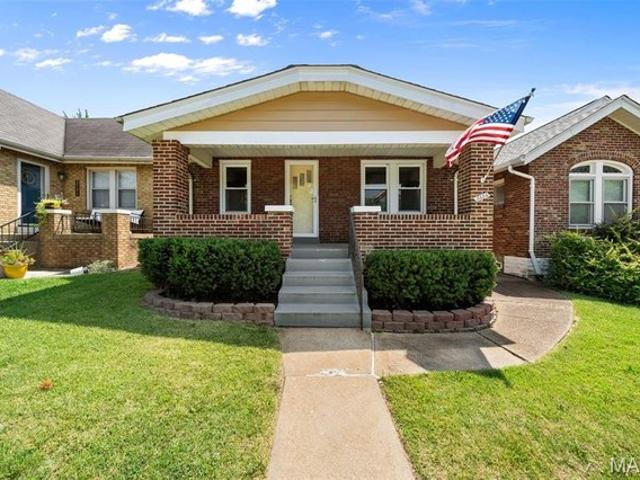 5454 Pernod Ave, Saint Louis, MO 63139