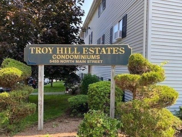 5455 N Main St Apt 4A, Fall River, MA 02720