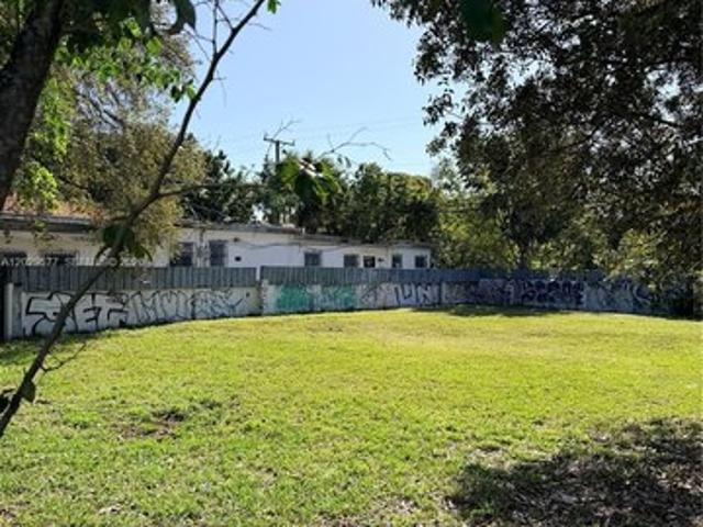 5455 NE 3rd Ave, Miami, FL 33137