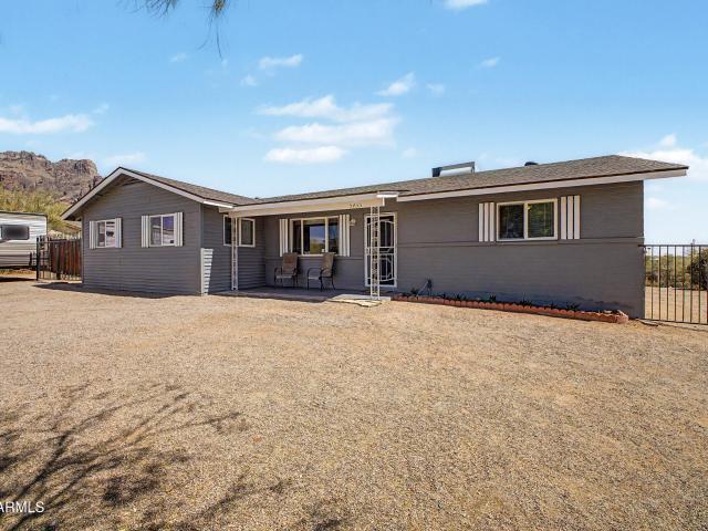 5455 e mining camp street