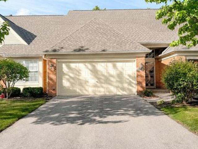 5455 Greenway Dr Unit 70, Trenton, MI 48183