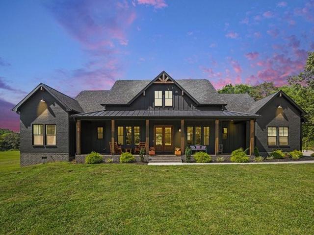 5456 Epps Rd, Southside, TN 37171