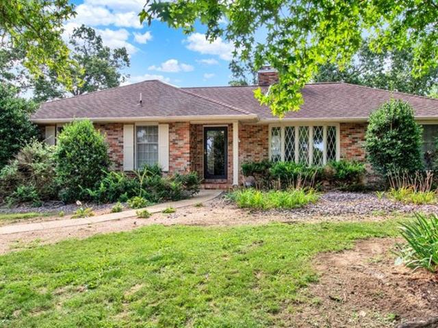 54584 Highway 21, Ellington, MO 63638