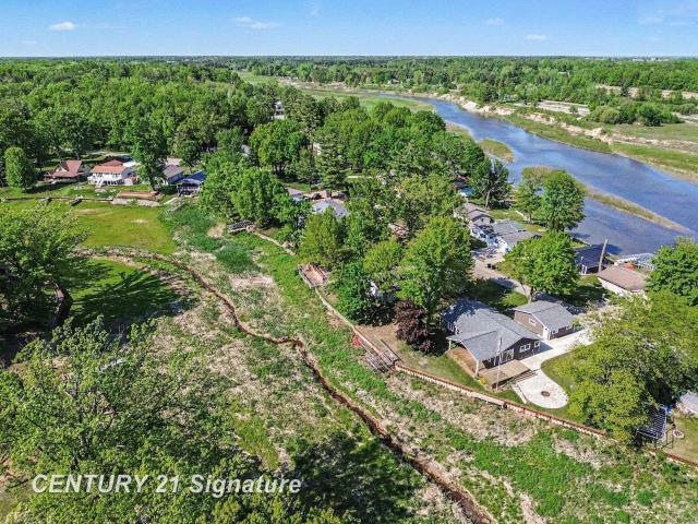 5458 Oakridge Drive