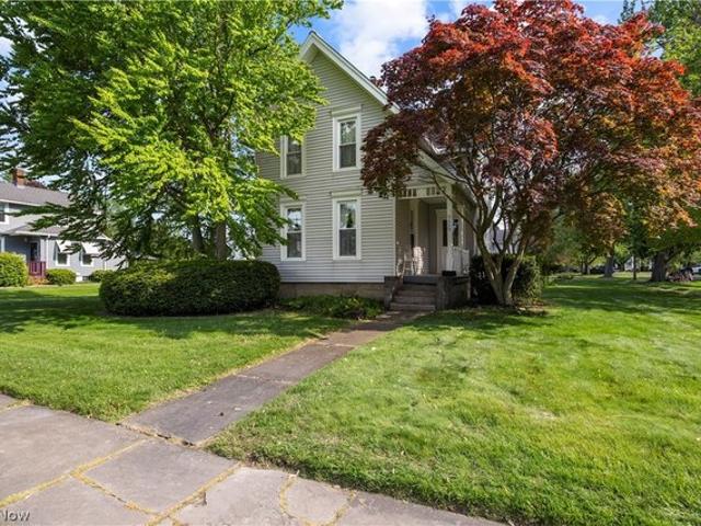 5459 South St, Vermilion, OH 44089