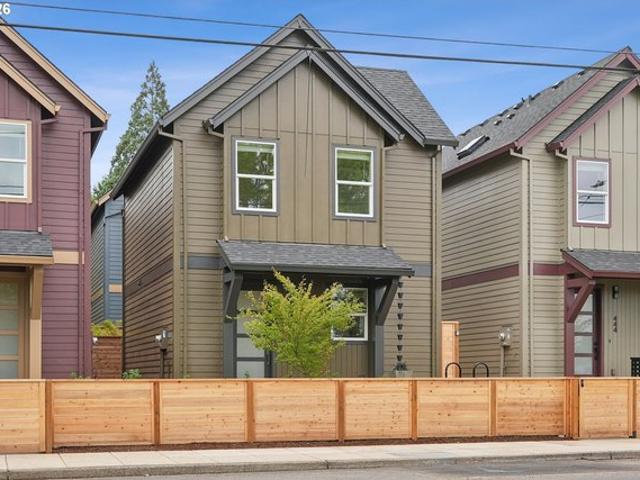 5450 NE Prescott St Unit 2, Portland, OR 97218