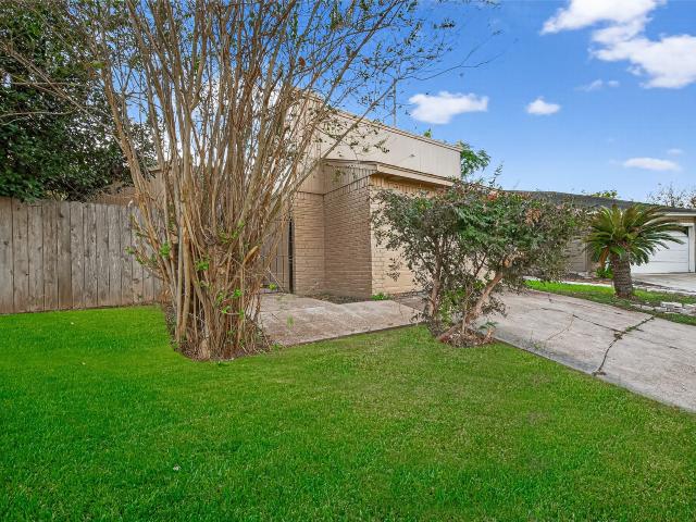 5451 Oakhaven Lane