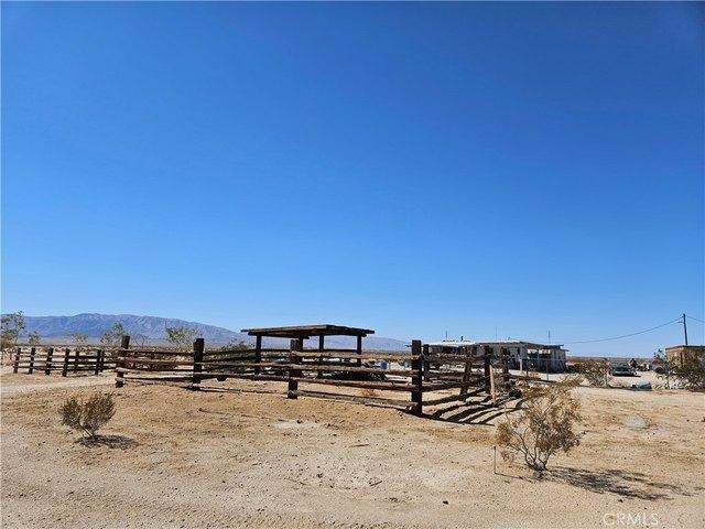 5451 Kuhns Rd, Twentynine Palms, CA 92277