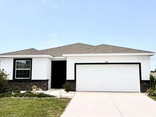 5452 Flint Hills Dr, Wimauma, FL 33598