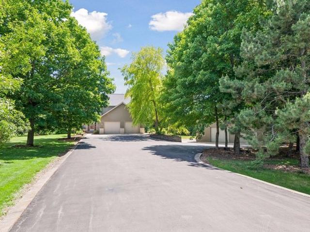5453 th Ct E, Northfield, MN 55057