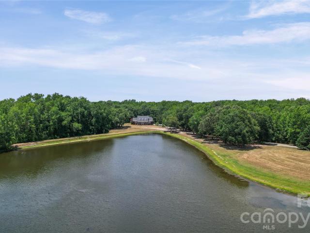 5453 White Plains Church Road