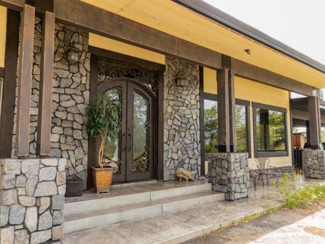 545 Conifer Ln, Auburn, CA 95602