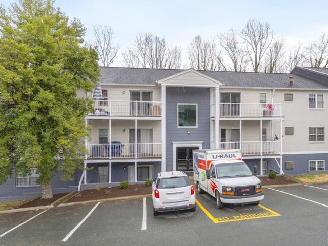 545 Burgoyne Rd Unit 13, Charlottesville, VA 22901