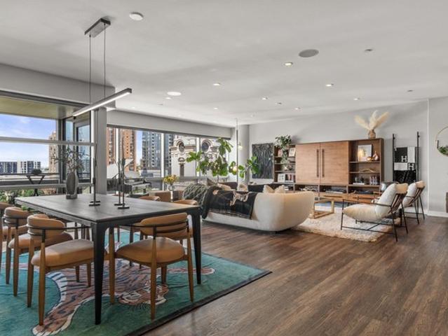 545 E Wells St Unit 802, Milwaukee, WI 53202