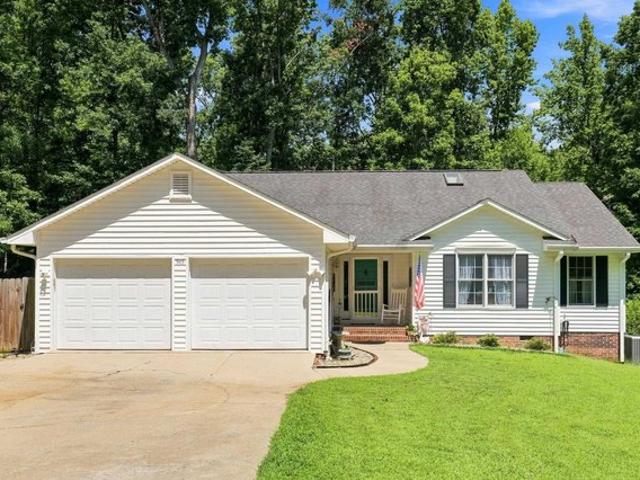 545 E Brookwood Dr, Landrum, SC 29356