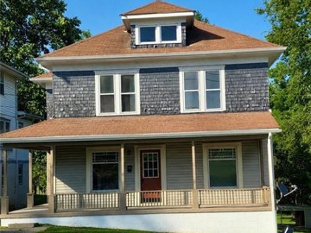 545 E Market St, Cadiz, OH 43907