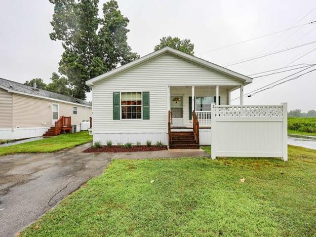 545 Elm St Unit 1, Milford, NH 03055